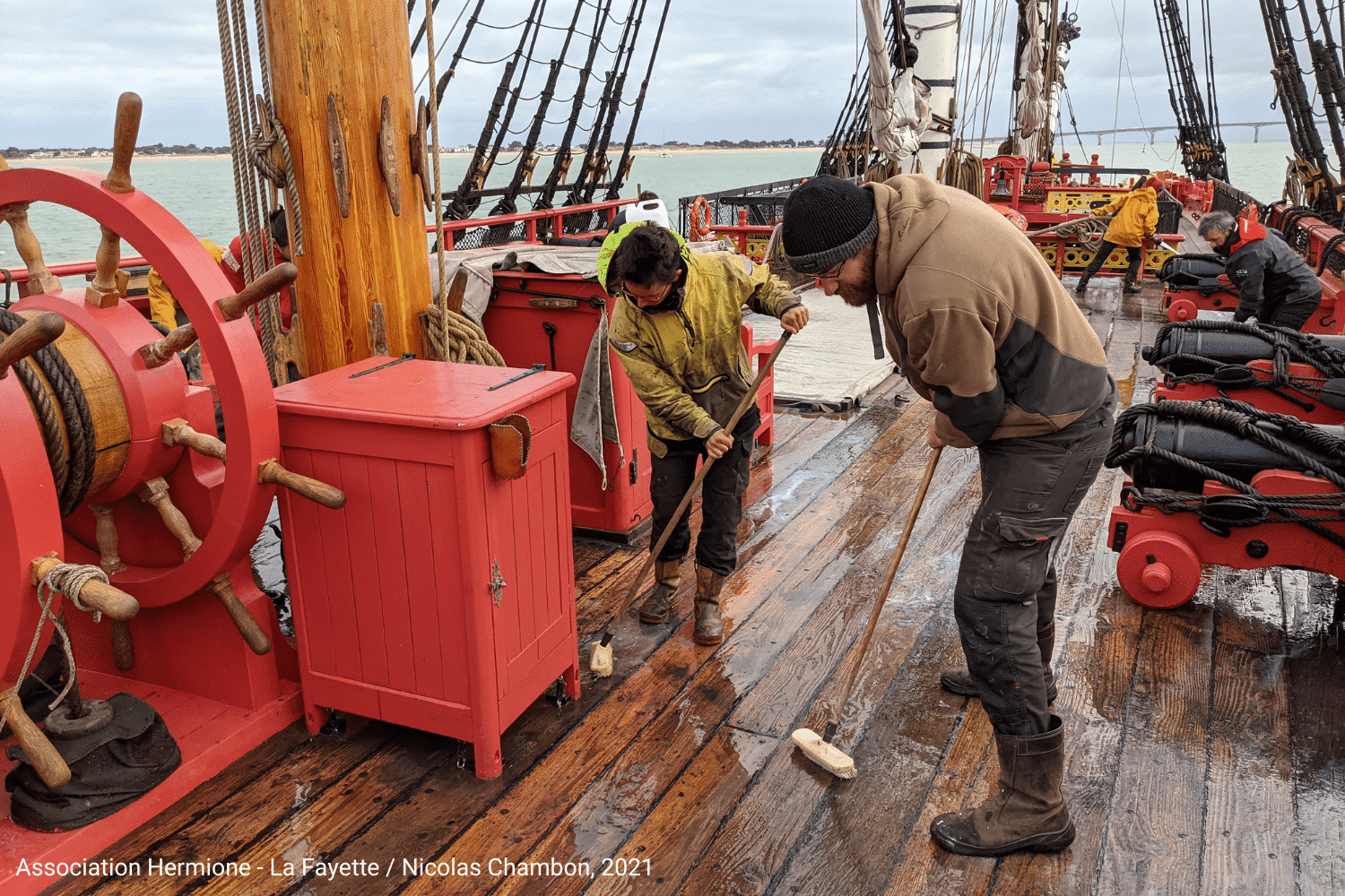 Les plus belles images du départ de L'Hermione, de Rochefort à La ...